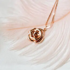 SEVEN SAINTS Seven Saints Mystic Rose Pendant Necklace Rose
