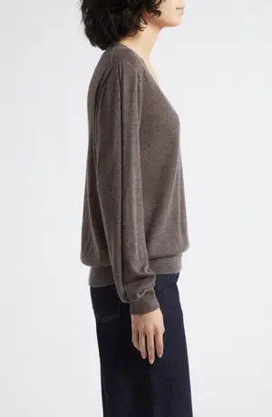 Johnstons Of Elgin Beatrice Superfine Cashmere V-neck Sweater
