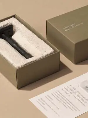 WELL KEPT Safety Razor