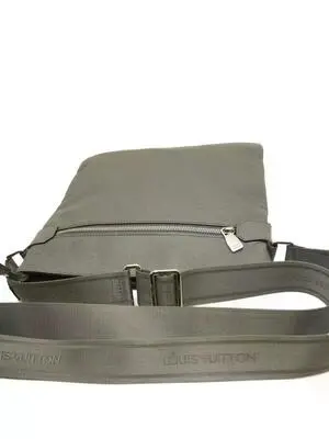 LOUIS VUITTON Taiga Sasha Crossbody Bag