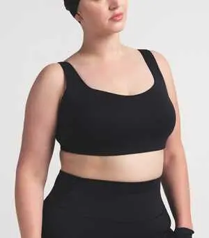 NIKESKIMS Matte Sports Bra
