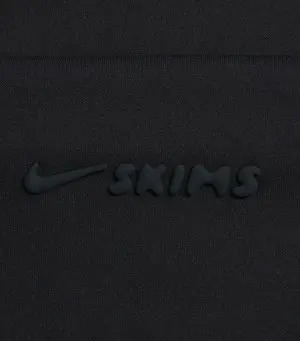 NIKESKIMS Studio Stretch 26' Leggings