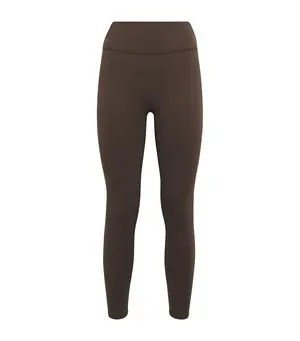 NIKESKIMS Studio Stretch 26' Leggings - Brown