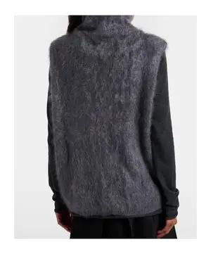 LISA YANG Aisla Cashmere Turtleneck Sweater