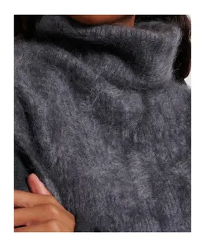 LISA YANG Aisla Cashmere Turtleneck Sweater