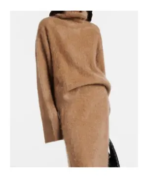 LISA YANG Florel Cashmere Turtleneck Sweater