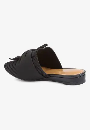 COMFORTVIEW The Savannah Slip On Mule - Black