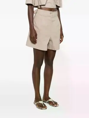 MOUTAKI Tailored Pleat Detail Shorts