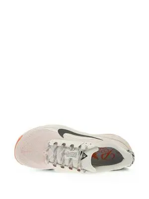 Nike Pegasus Trail Sneakers