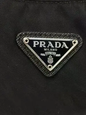 Prada Re-edition 2005 Shoulder Bag - Black