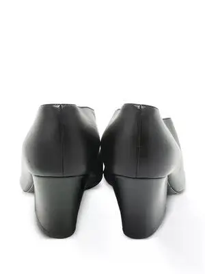Burberry Brierfield V-cut Pumps