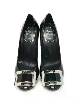 ROGER VIVIER Trompette Patent Leather Pumps - Black