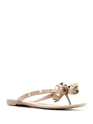 Valentino Garavani Rockstud Embellished Thong Sandals - Multicolor