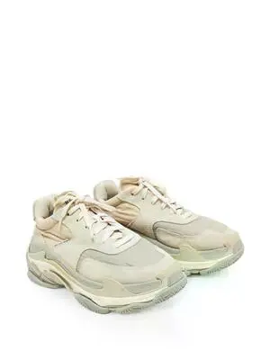 Balenciaga Triple S Low-top Sneakers