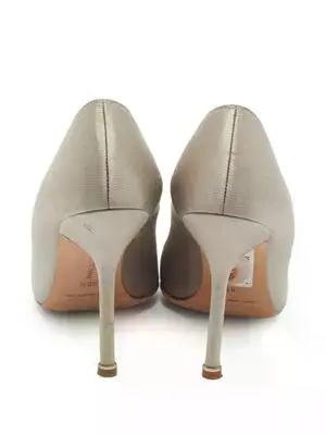 Manolo Blahnik Hangisi Satin Pumps With Crystal Buckle - Neutrals
