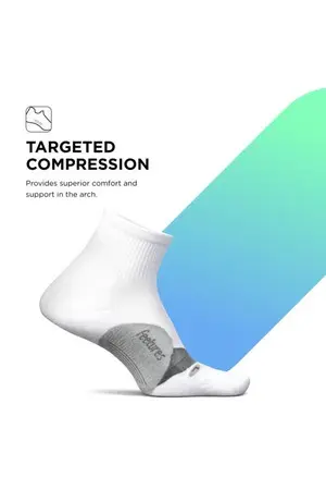 FEETURES Elite Light Cushion Quarter Solid Sport Sock With Targeted Compression - White