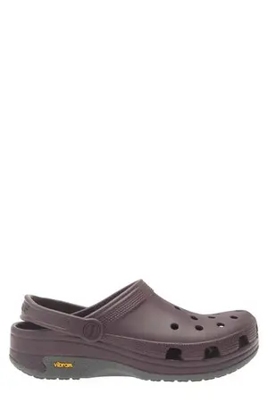 CROCS Gender Inclusive Classic Exp Clog - Currant/carbon