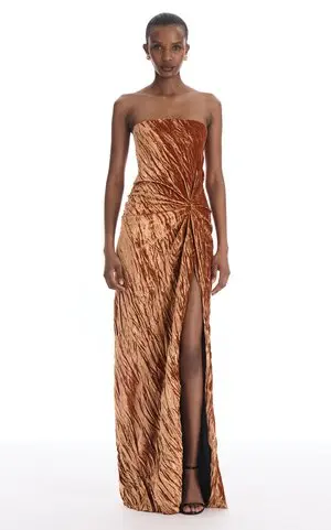 Oscar De La Renta Strapless Velvet Gown