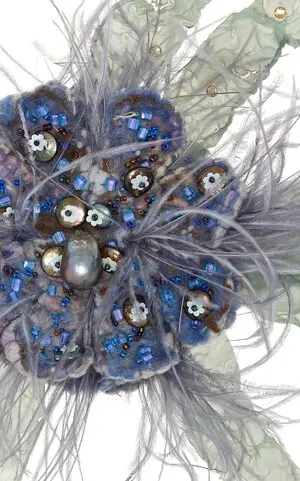 ISSHI Frostbite Corsage