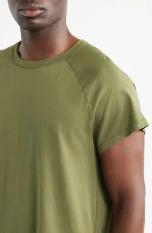 ELWOOD Raglan Sleeve T-shirt - Olive