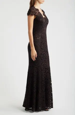 Eliza J Illusion Yoke Lace Trumpet Gown - Chc