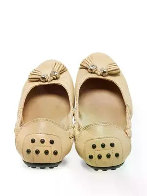 TOD'S Scrunch Tassel Ballet Flats