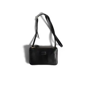 Miu Miu Leather Pouch With Embossed Logo - Black