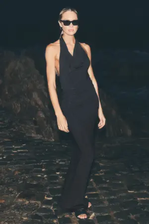 Alo Yoga Halterneck Maxi Dress With Cowl Neck And Open Back - Black