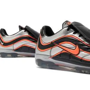 Nike X Patta Netherlands Cryo Shot Sneaker