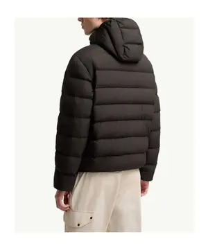 Moncler Arajoki Longue Saison Short Down Jacket