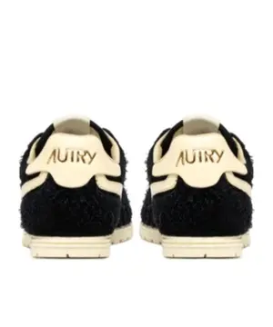 AUTRY Retro Suede Low-top Sneakers