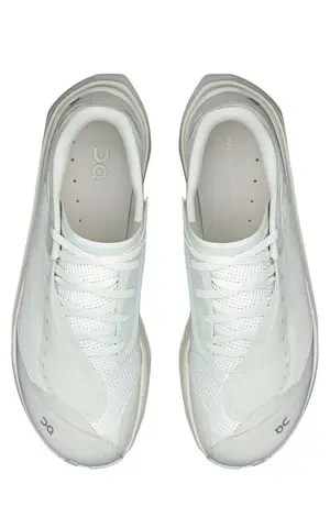 On X Post Archive Faction Cloudboom Volt Running Shoe - White/gale