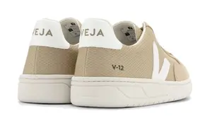 VEJA V-12 Vegan Alveomesh 'dune White