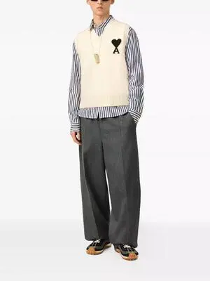 AMI Paris Sleeveless Wool V-neck Sweater With De Coeur Intarsia