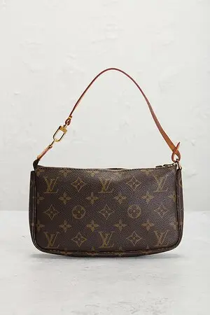 LOUIS VUITTON Monogram Pochette Accessoires Shoulder Bag