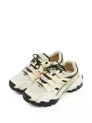 Valentino Garavani Vlogo Signature Print Climbers Sneakers - Neutrals