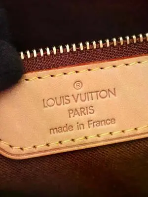 LOUIS VUITTON Monogram Batignolles Horizontal Tote Bag