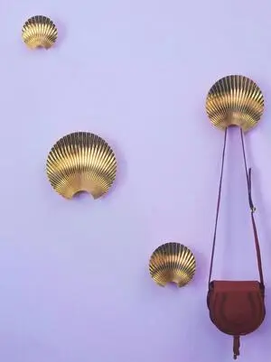 AYTM Concha Shell Wall-mounted Hook