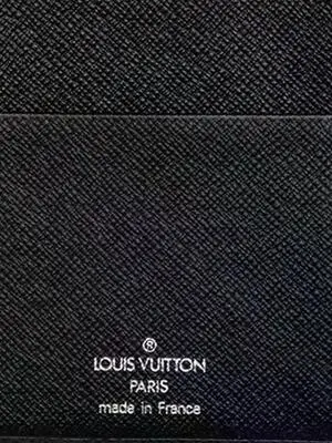 LOUIS VUITTON 2002 Taiga Brazza Wallet Long Wallets