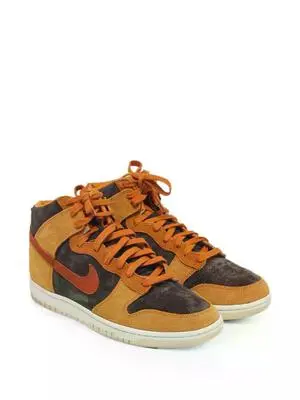 Nike Dunk High-top Lace-up Sneakers