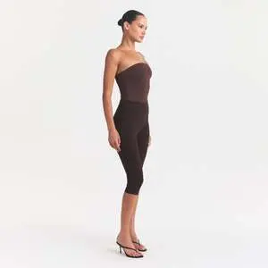 SKIMS Strapless Bodysuit In Deep Neutral