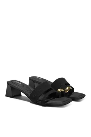 Vivaia Square-toe Toe Ring Sandals - Black