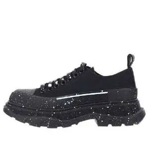 Alexander McQueen Tread Slick Lace Up Sneakers - Black