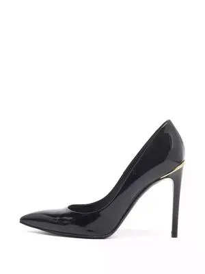 Louis Vuitton Logo Pumps