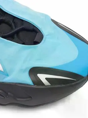 ADIDAS X YEEZY Boost 700 Mnvn Low-top Sneakers - Blue
