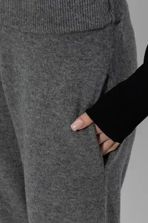 ENTIRE STUDIOS Wool Trousers