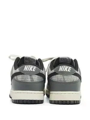 Nike Dunk Se Sneakers