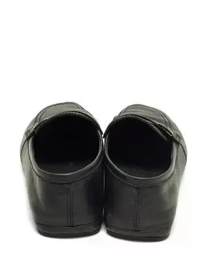 FERRAGAMO Gancini Loafers - Black