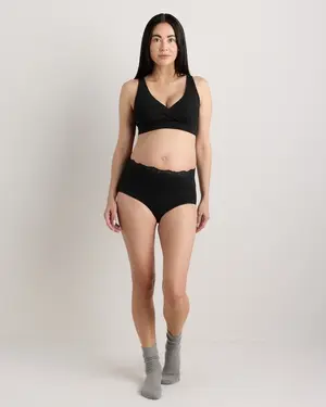 Quince Nursing & Sleep Bra - Black
