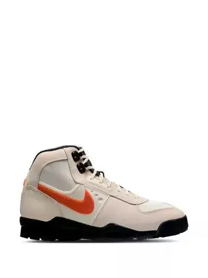 Nike Baltoro Sneakers
